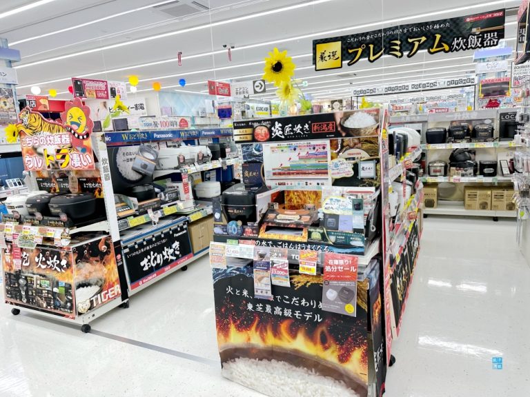 【iias 沖繩豐崎】ASHIBINAA Outlet旁邊的新購物商城+沖繩DMM水族館，還有Kojima電器跟札幌藥妝可逛！ - 日本自助旅行大補帖@凱子凱