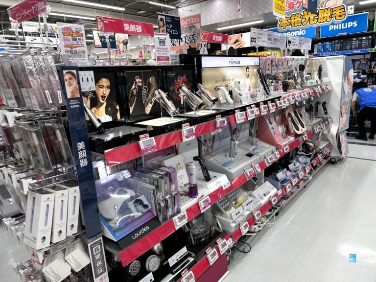 【秋葉原】Bic Camera AKIBA，電器玩具公仔遊戲商品好好買 - 日本自助旅行大補帖@凱子凱