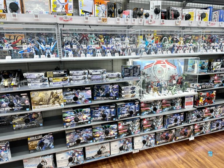 【秋葉原】Bic Camera AKIBA，電器玩具公仔遊戲商品好好買 - 日本自助旅行大補帖@凱子凱