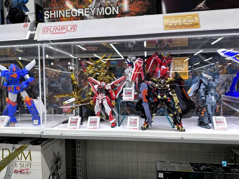 【秋葉原】Bic Camera AKIBA，電器玩具公仔遊戲商品好好買 - 日本自助旅行大補帖@凱子凱